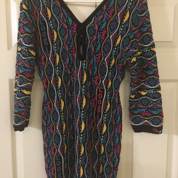 COOGI | Dresses | Coogi 3d Knit Sweater Dress Sz Large Mini Keyhole ...